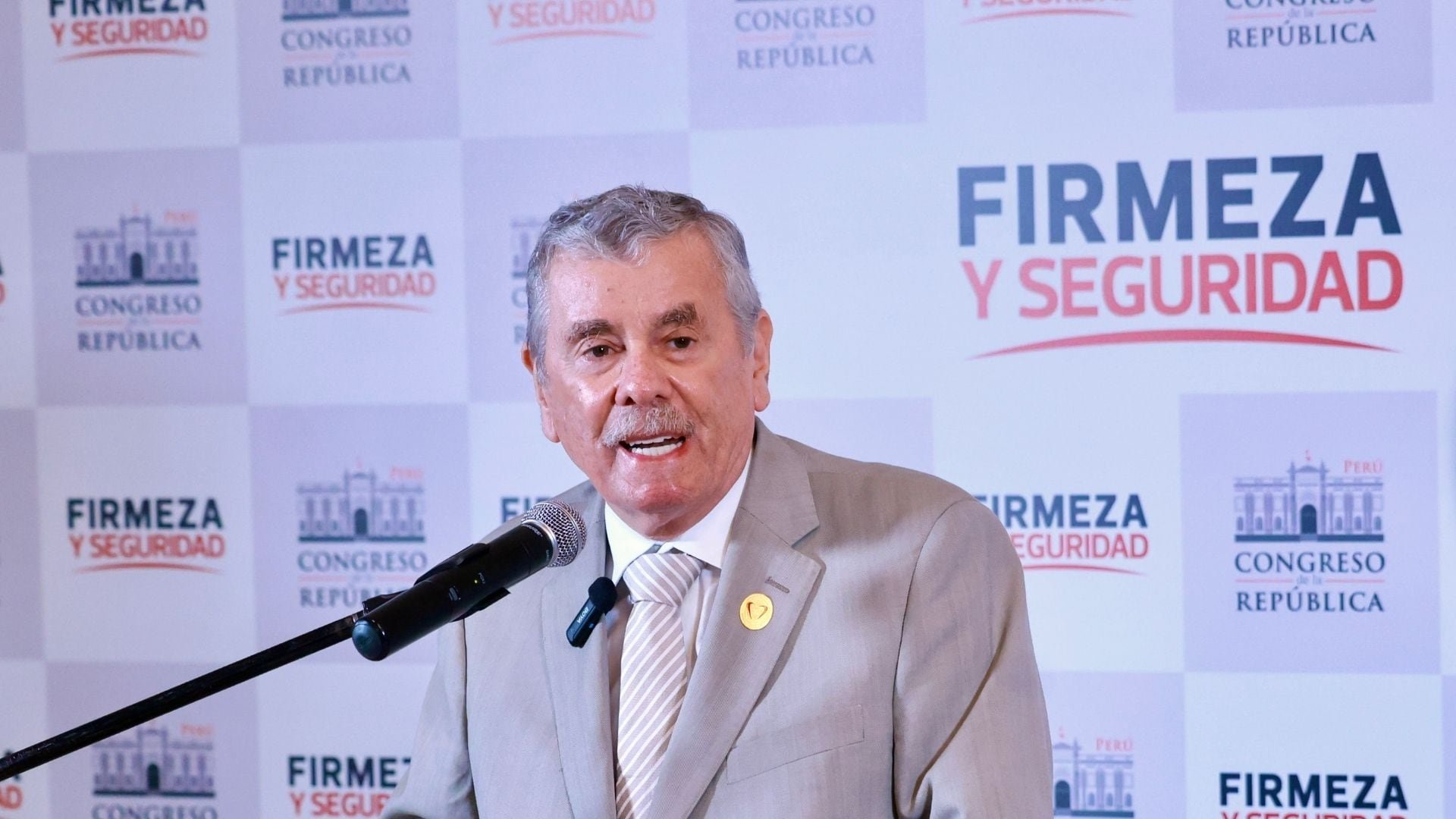 Guía legal: El proceso para la vacancia de José Jerí en el Congreso ...