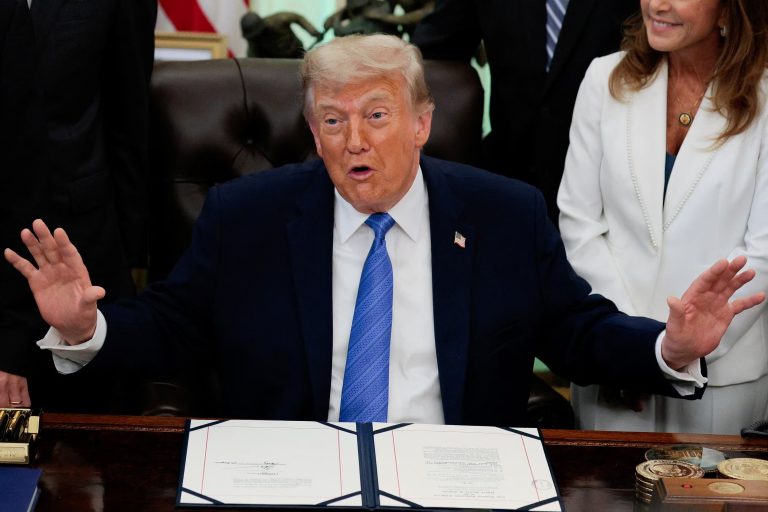 Trump califica de “inaceptable” ataque iraní a naves indias en el Golfo ...