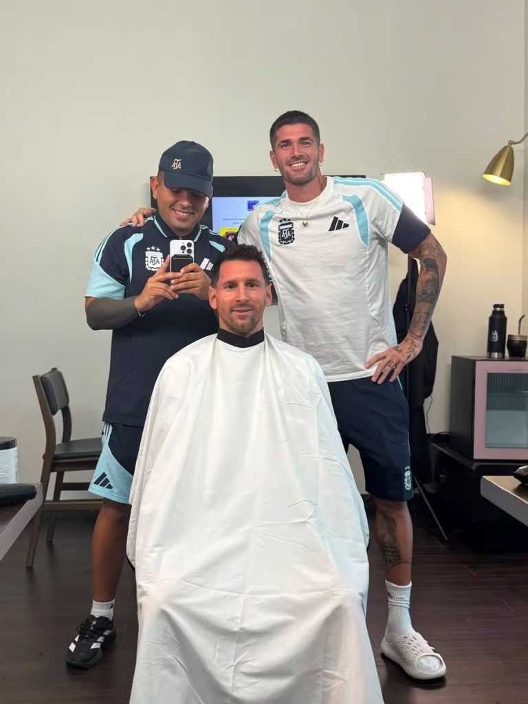Messi y De Paul: corte de pelo antes del duelo clave ante Austria - KCH FM