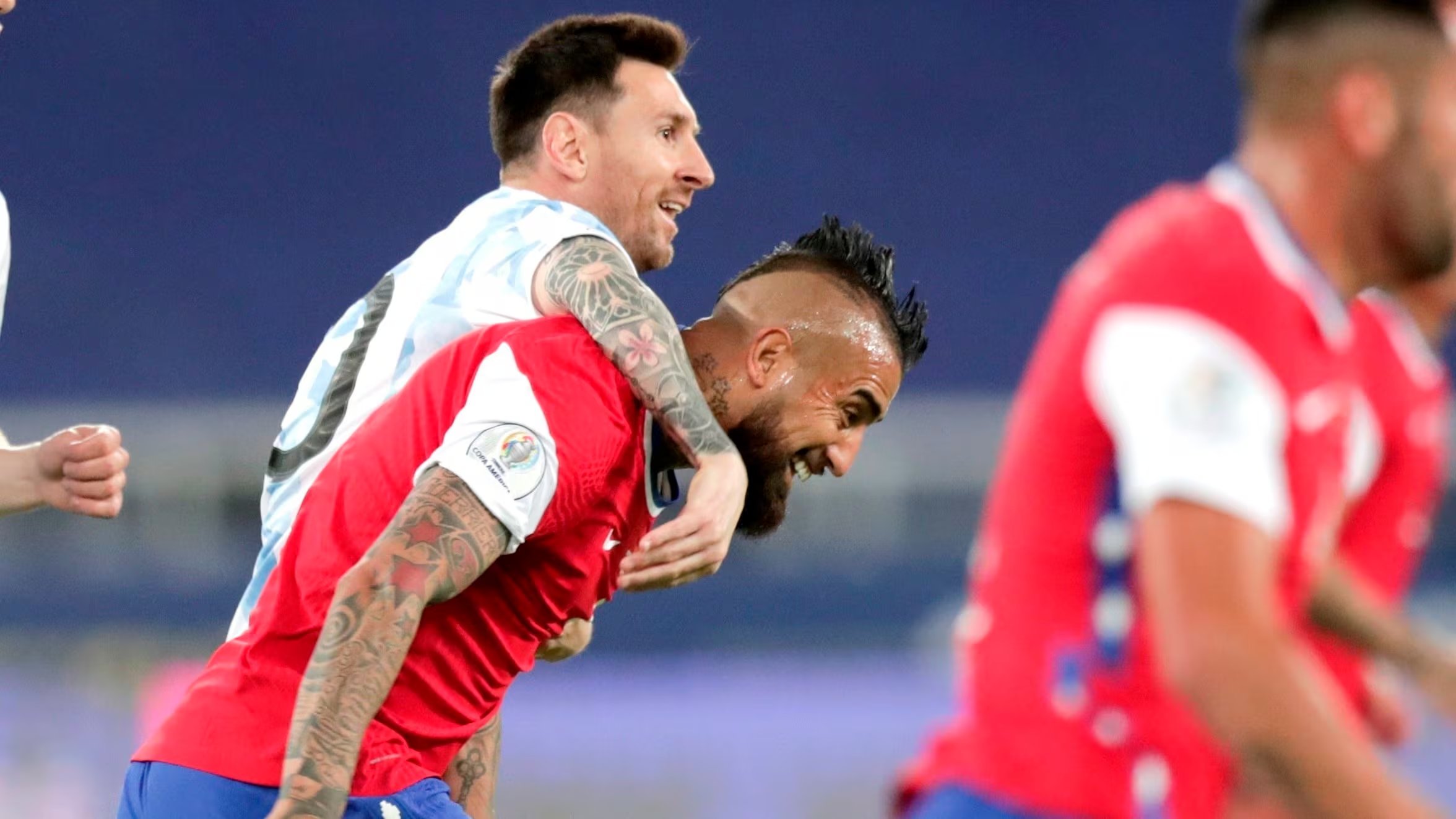 Vidal analiza el triplete de Messi: Argentina depende de su capitán ...