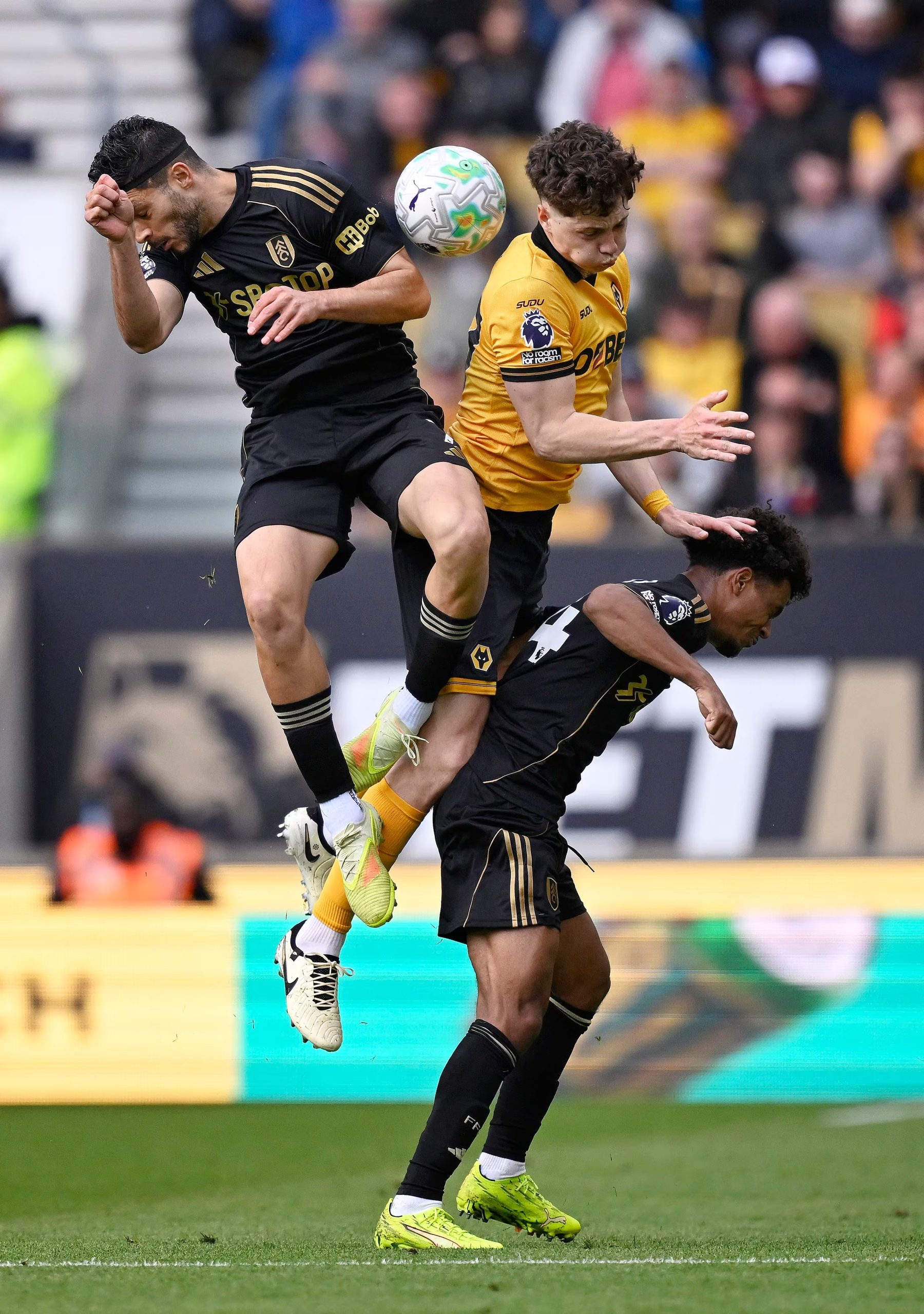 Raúl Jiménez y Krejčí: rivales en el Mundial, compañeros en Wolves - KCH FM