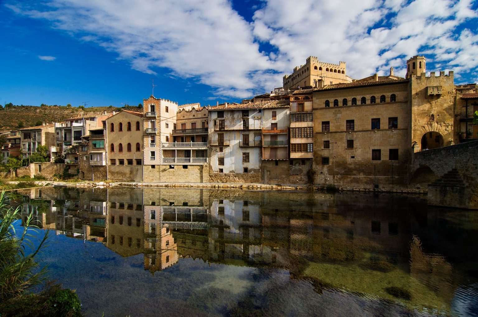 Eclipse solar en Teruel: los mejores pueblos para verlo el 12 de agosto ...