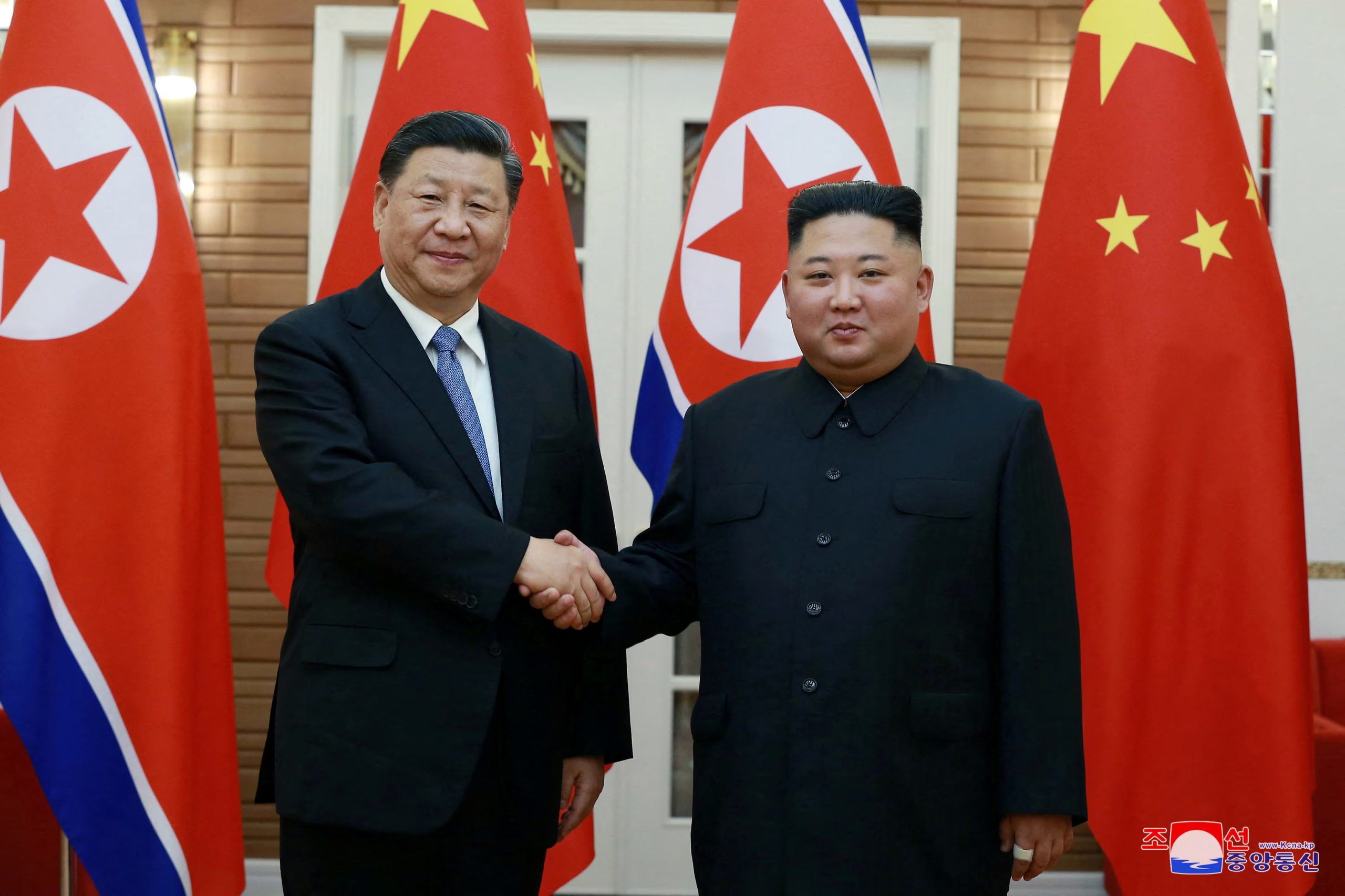 Xi Jinping visitará Pyongyang para reunirse con Kim Jong Un - KCH FM